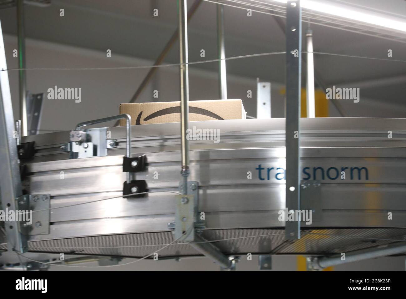 Amazon shipping boxes hi-res stock photography and images - Alamy