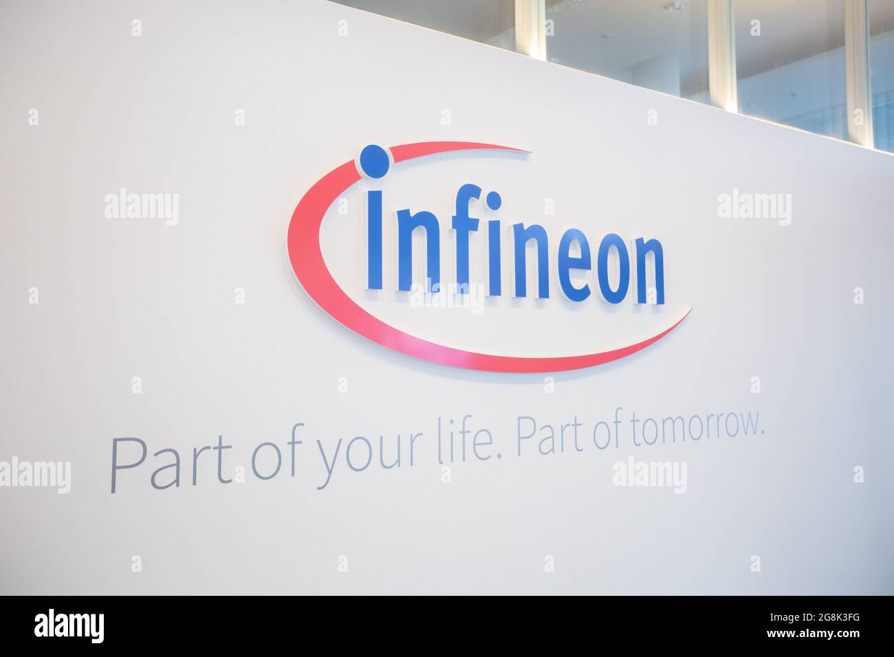 Infineon technologies bipolar hi-res stock photography and images - Alamy