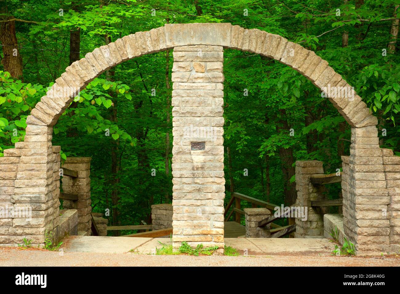 Arched Entryway to Twin Caves trail, Spring Mill State Park, Indiana ...