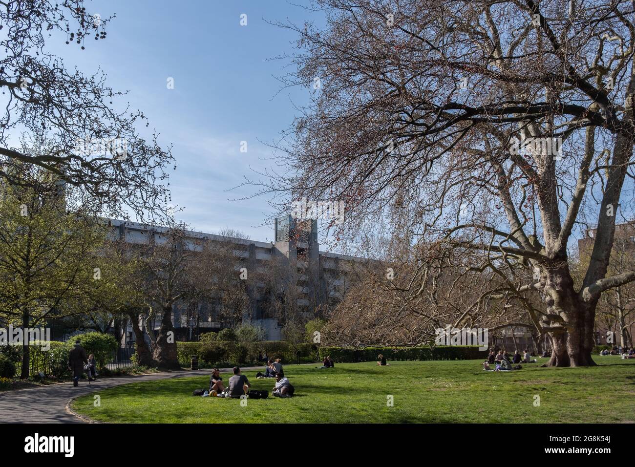 Brunswick square london hi-res stock photography and images - Alamy