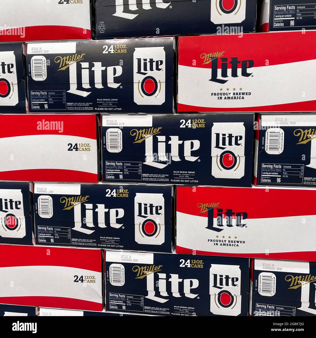 Miller lite beer hi-res stock photography and images - Alamy