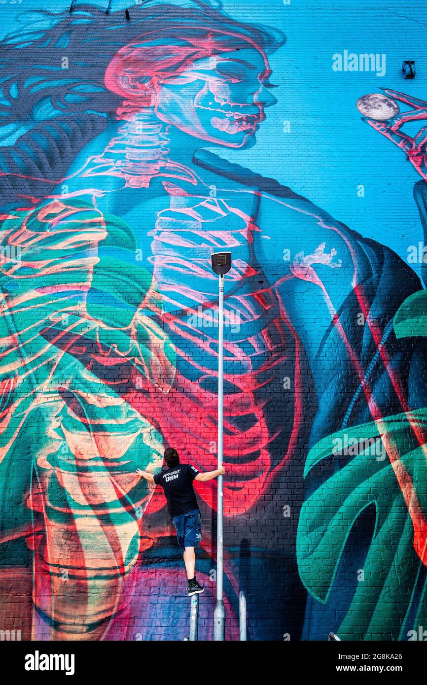 Murals and wall pieces hi-res stock photography and images - Alamy