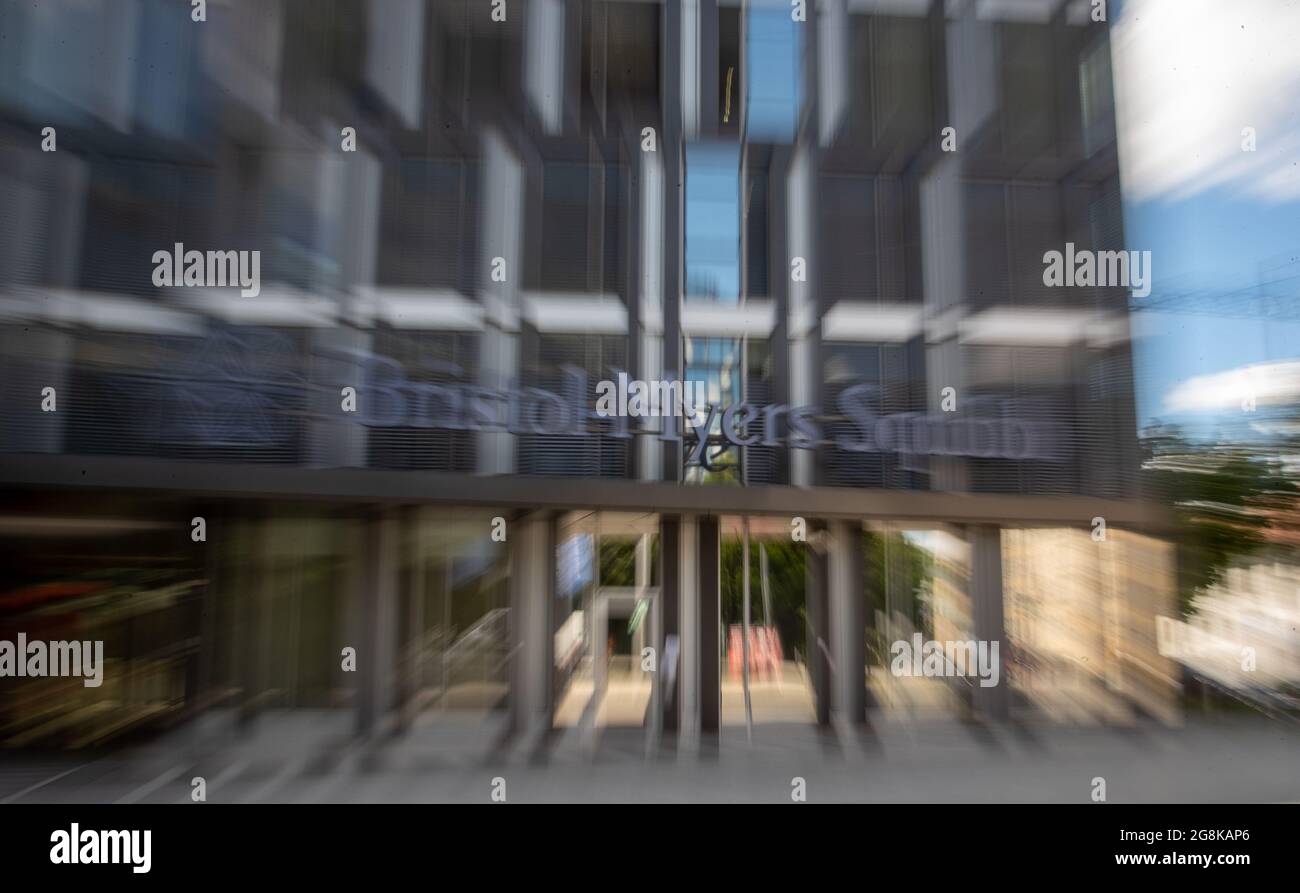 Medtech sector hi-res stock photography and images - Alamy