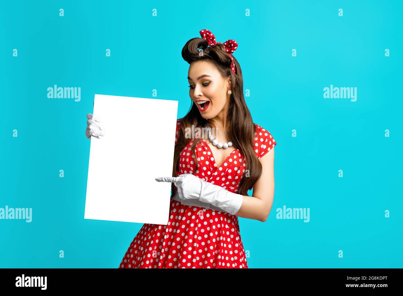 Modern Pin Up Girls Wallpaper