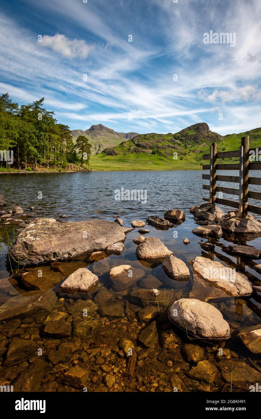 Blea tarn, Langdale Pikes, Side pike, Lake district national park ...
