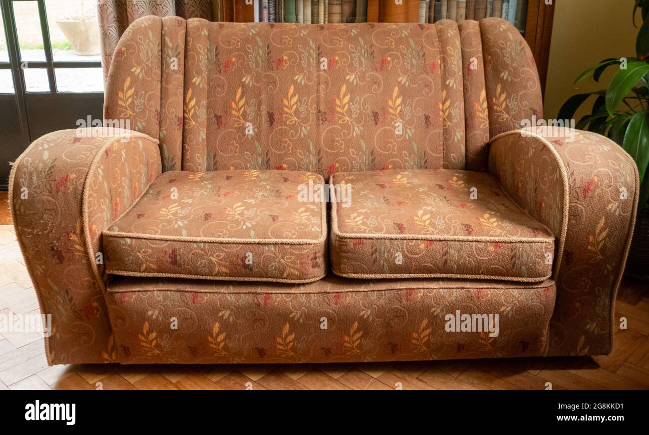 Original vintage upholstered deco 1930s sofa Stock Photo - Alamy