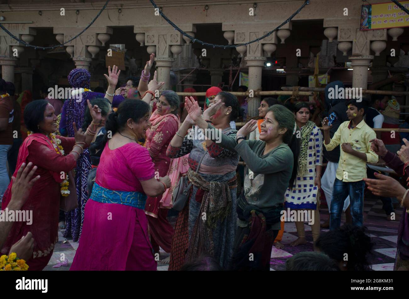 Radha dancing hi-res stock photography and images - Alamy