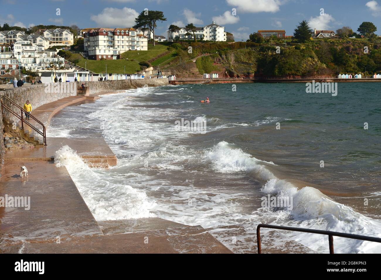 England devon goodrington sands promenade hi-res stock photography and ...