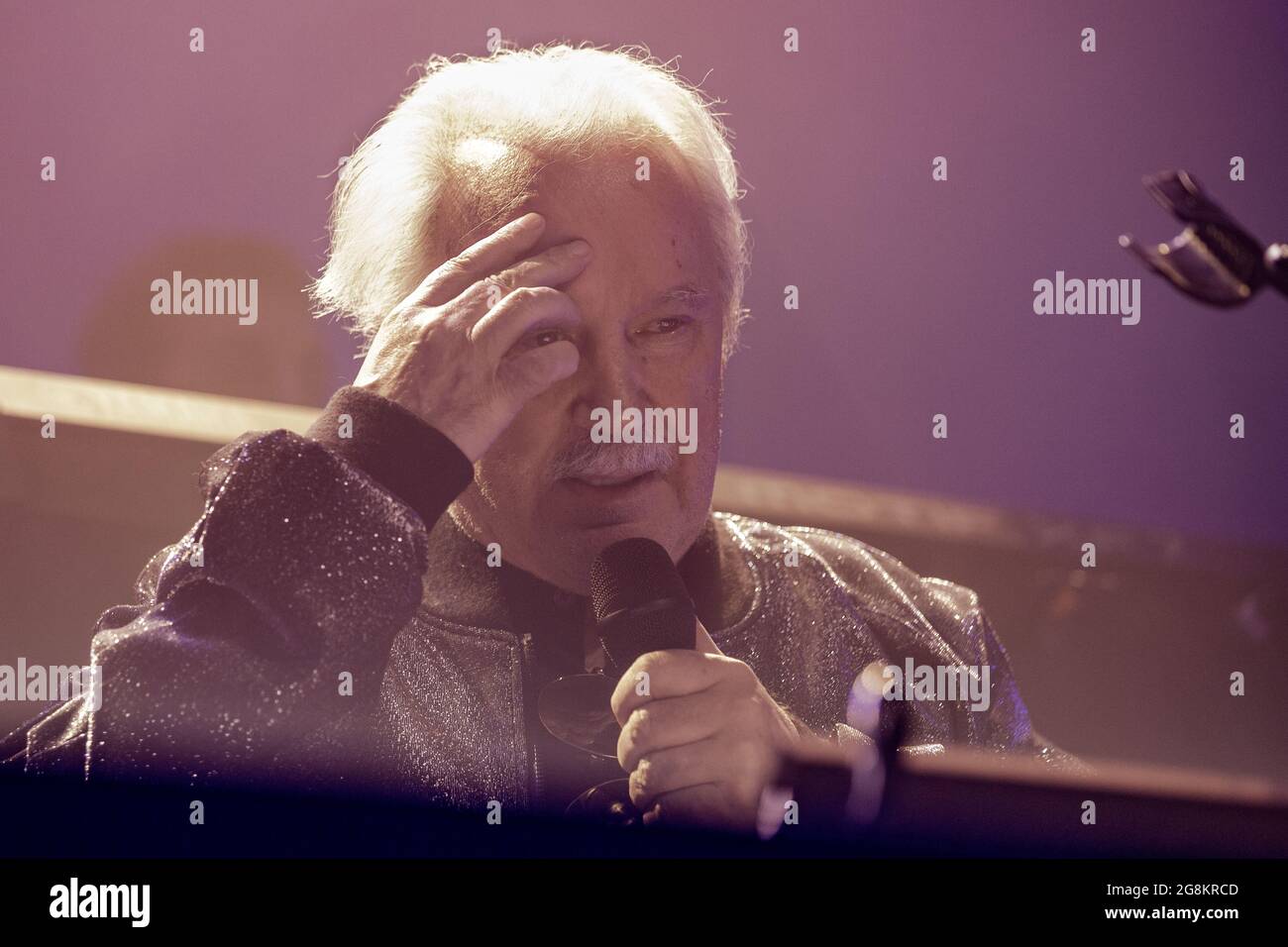 Italo disco music hi-res stock photography and images - Alamy