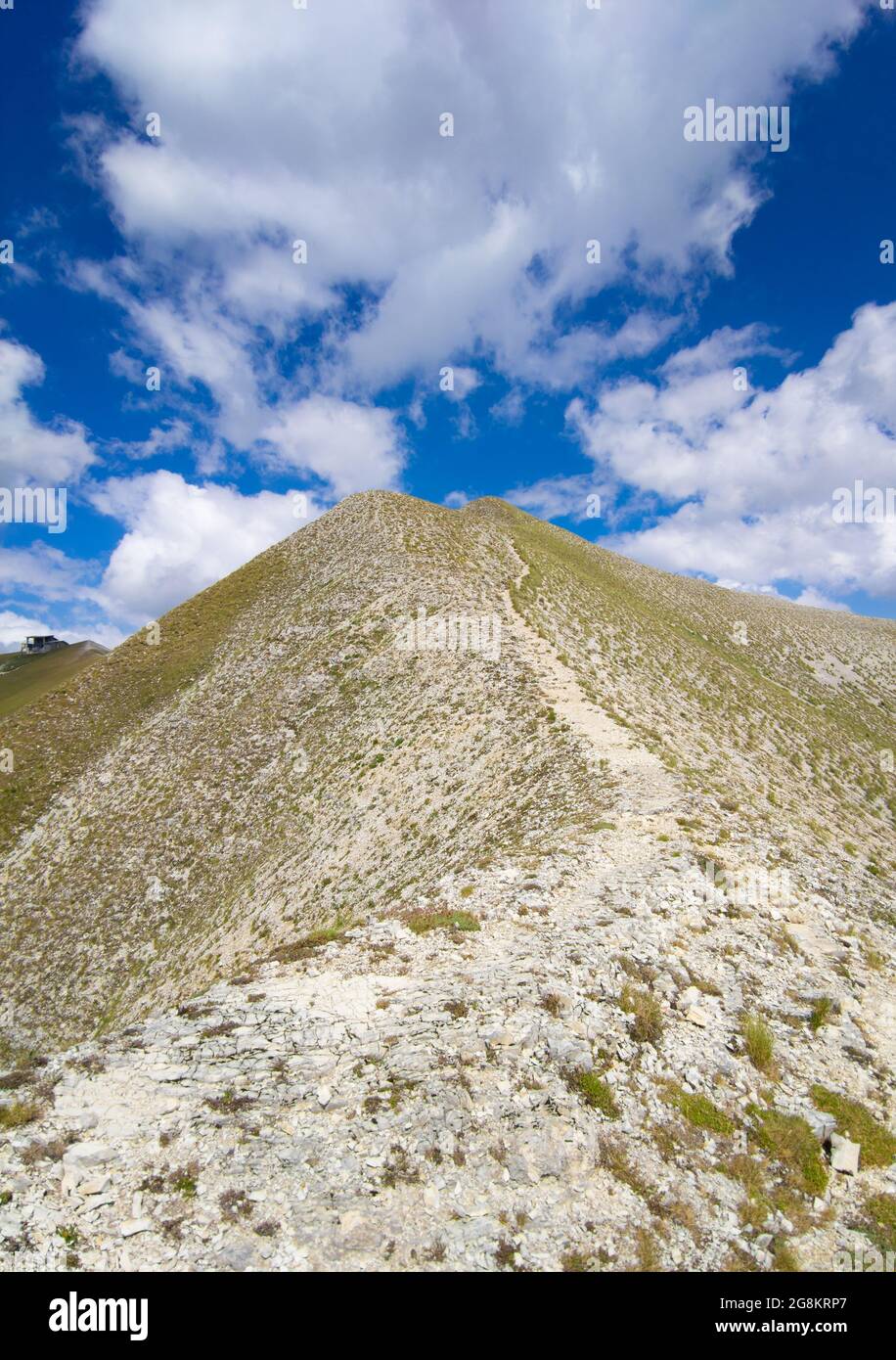 Monte Bove in Ussita (Italy) - The landscape summit of Mount Bove, nord ...