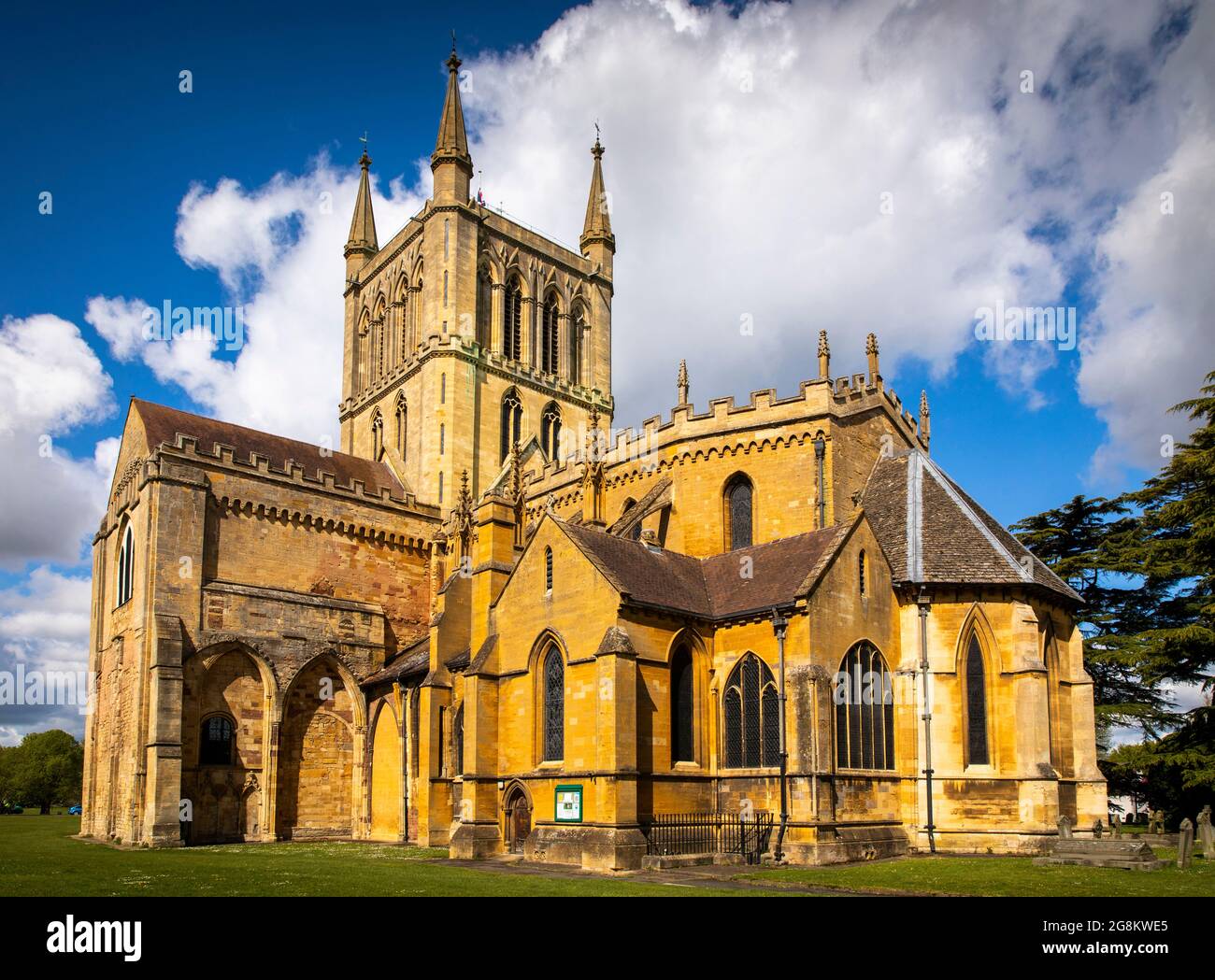 UK, England, Worcestershire, Pershore, Abbey, Church of the Holy Cross ...