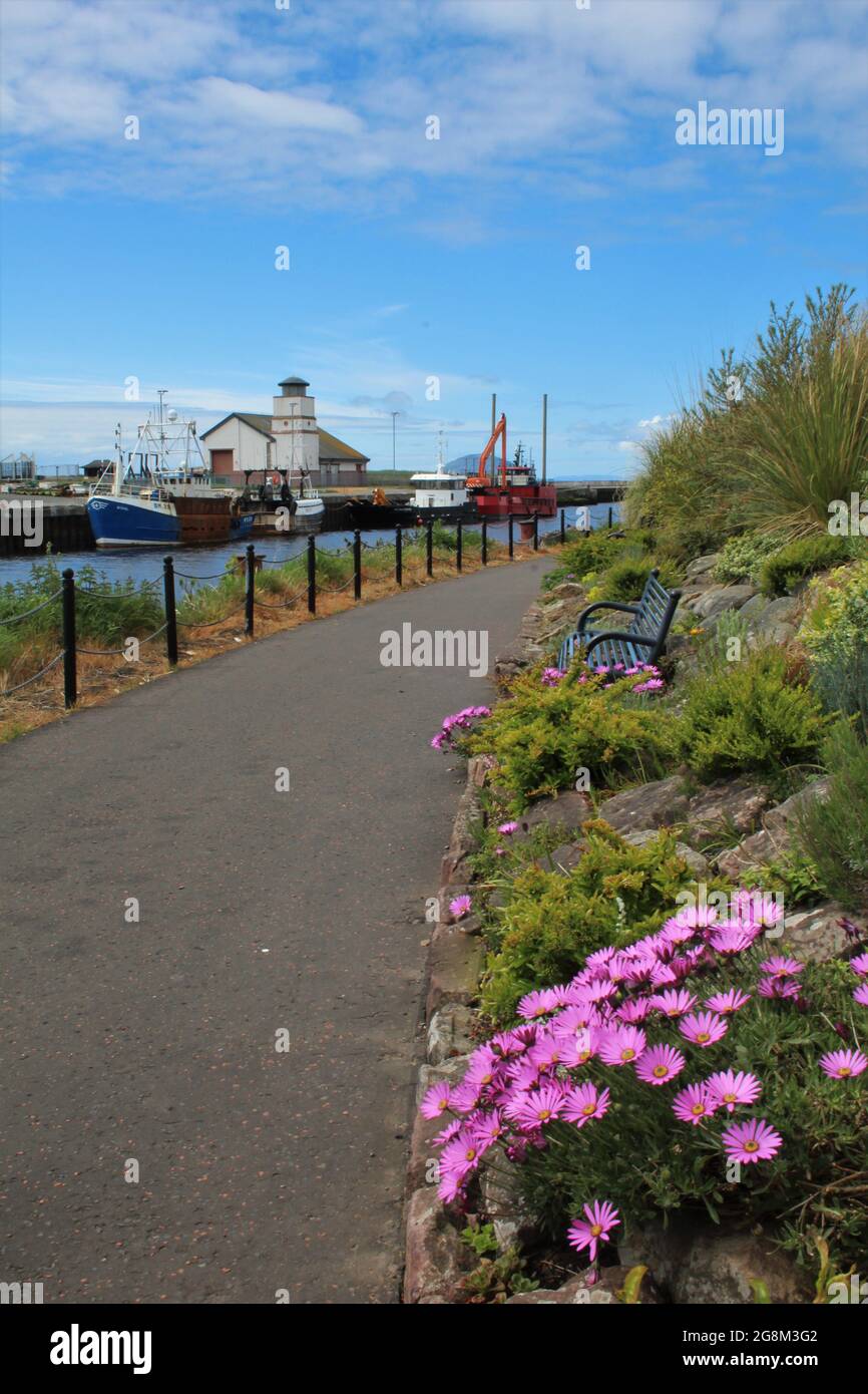 Girvan harbour hi-res stock photography and images - Alamy