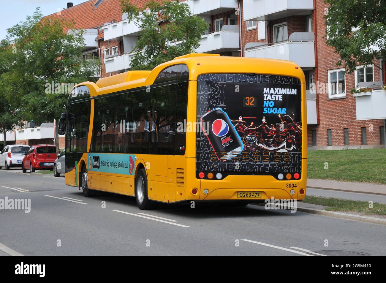 Bus nr 32 hi-res stock photography and images - Alamy