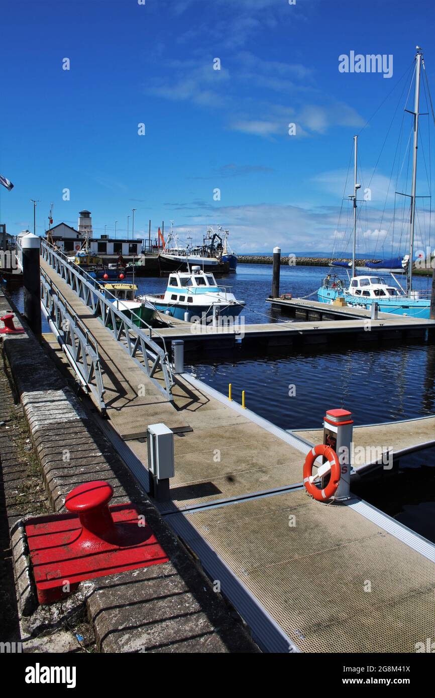 Girvan harbour and town hi-res stock photography and images - Alamy