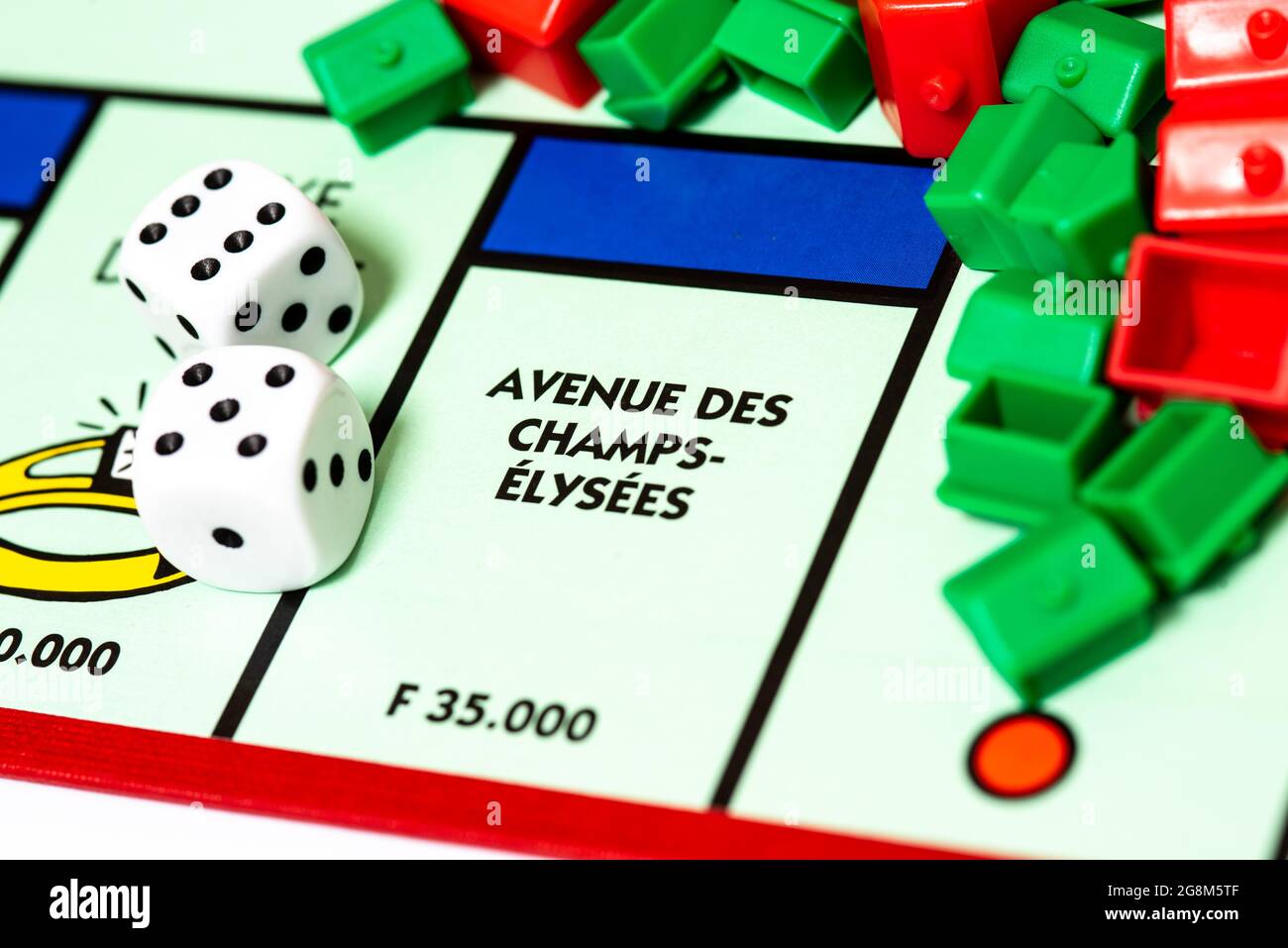 Avenue des champs elysees monopoly square hi-res stock photography and ...