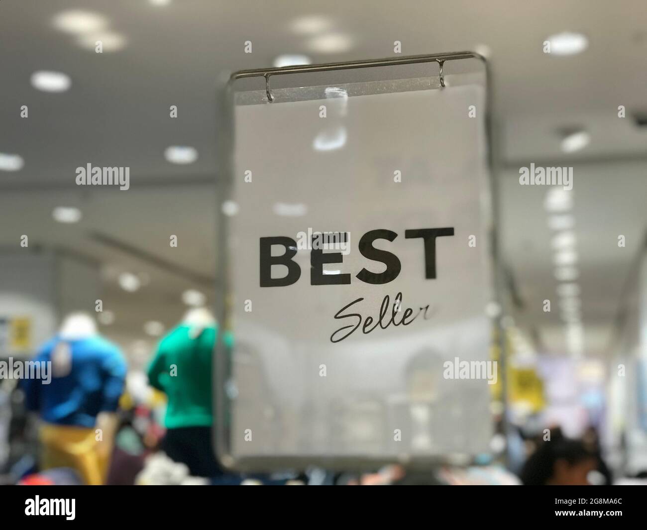 Garments shop hi-res stock photography and images - Alamy