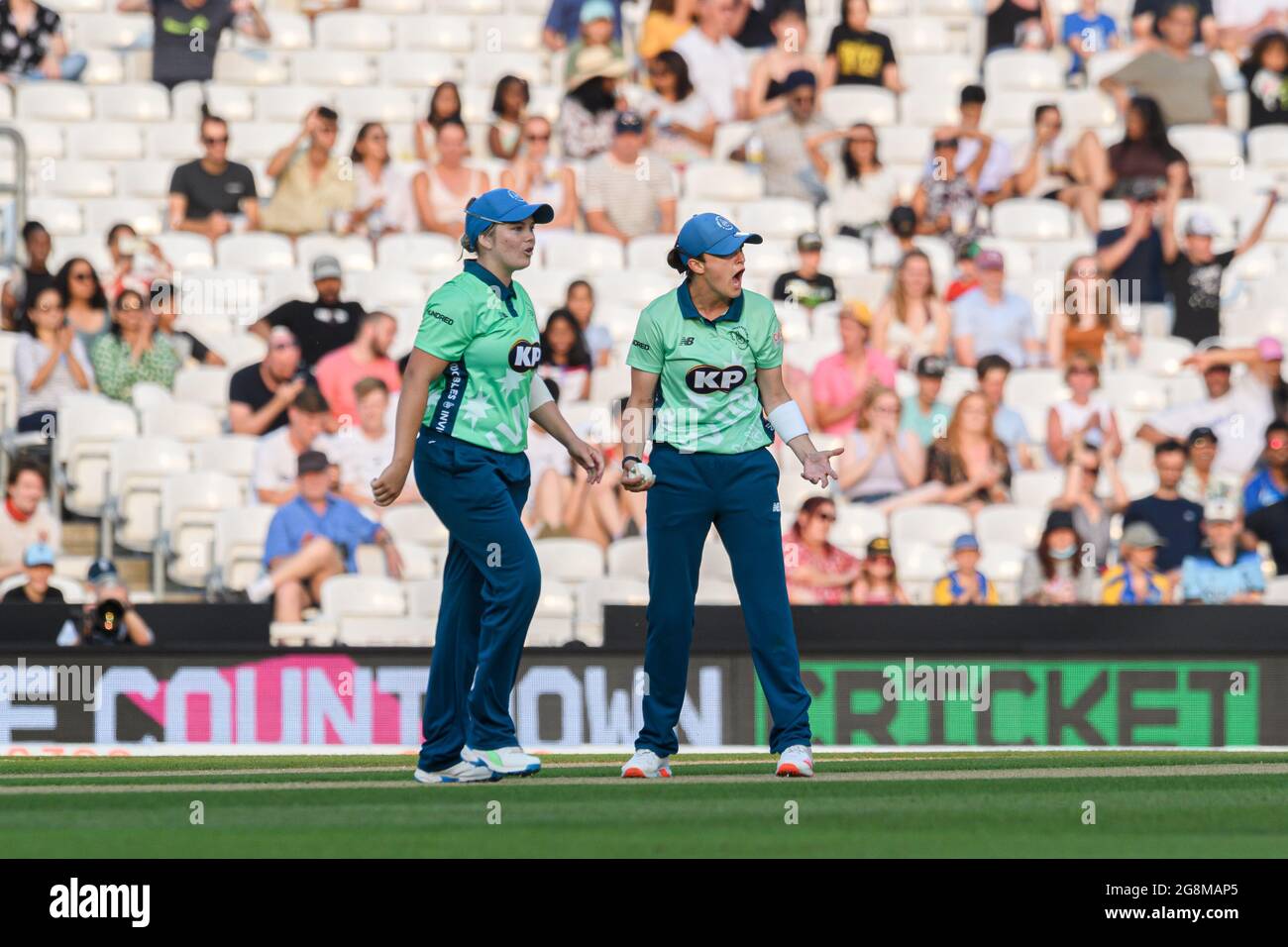 Georgia london lightning storm hi-res stock photography and images - Alamy