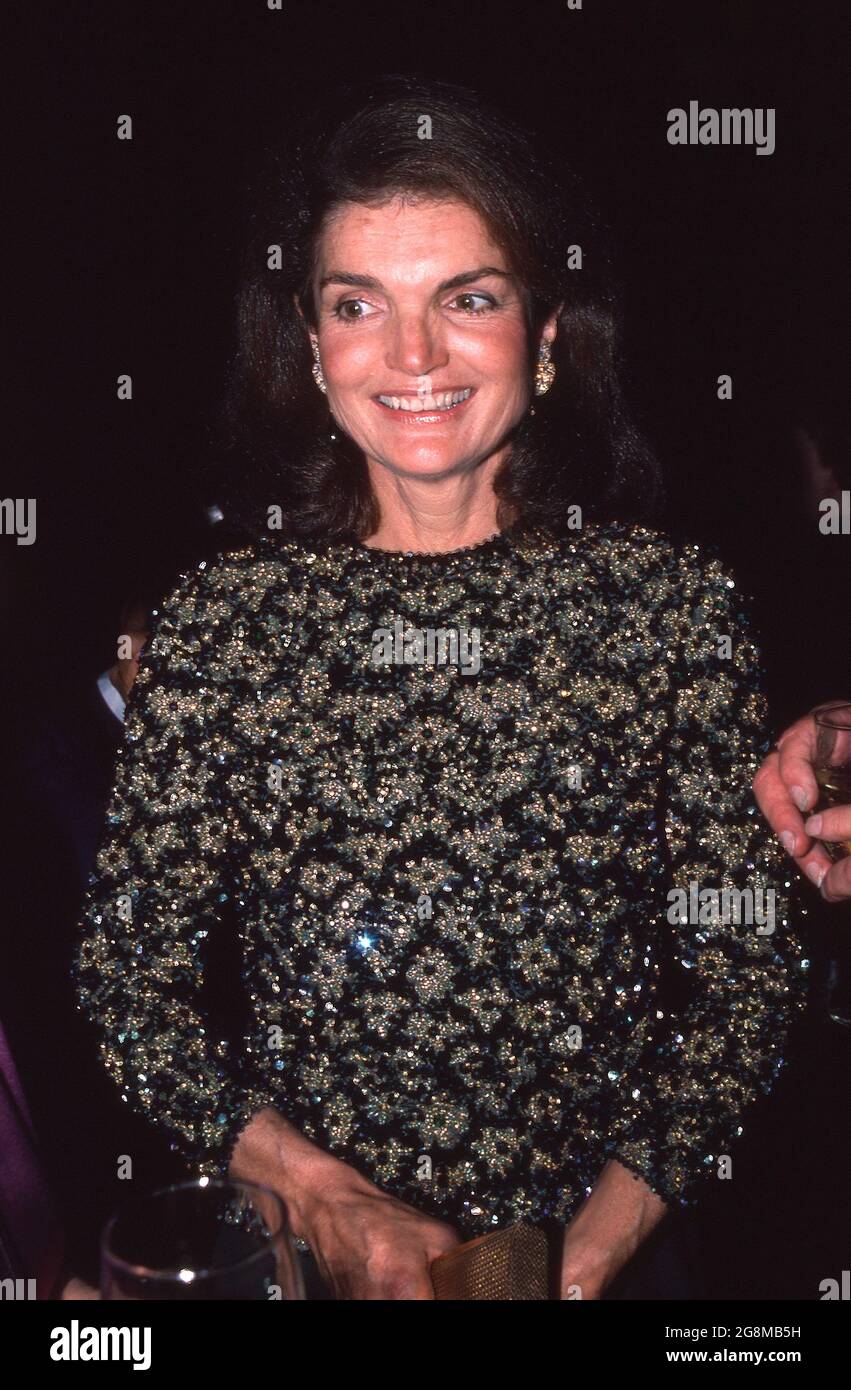 Jacqueline onassis 1980s hi-res stock photography and images - Alamy