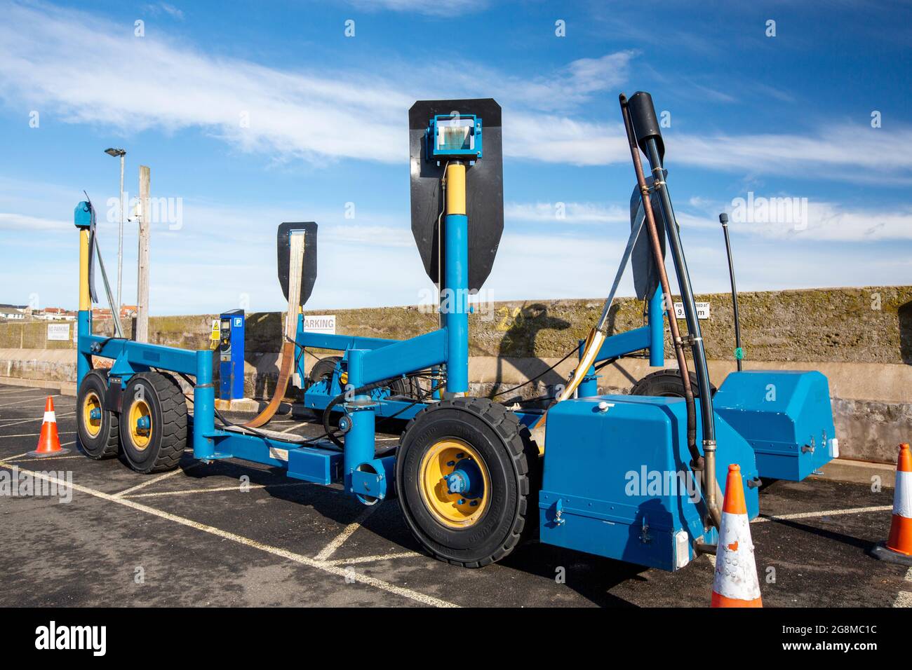 Boat mover hi-res stock photography and images - Alamy