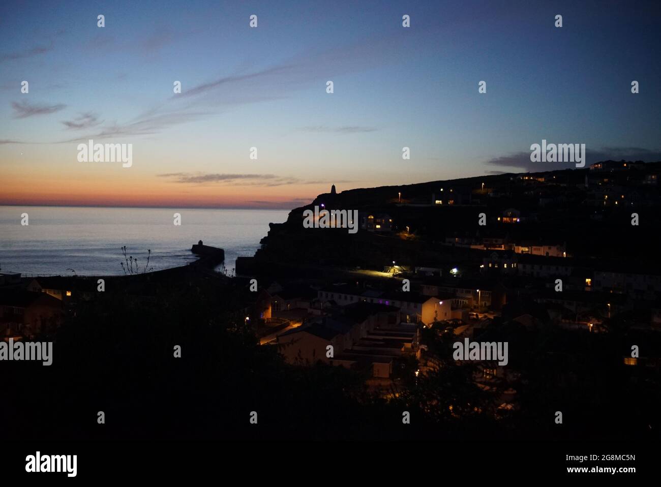 Mars moon skyline hi-res stock photography and images - Alamy