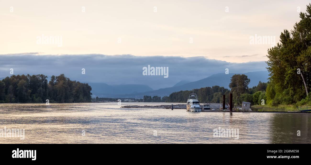 View of Fraser River and boats docked at a quay Stock Photo - Alamy