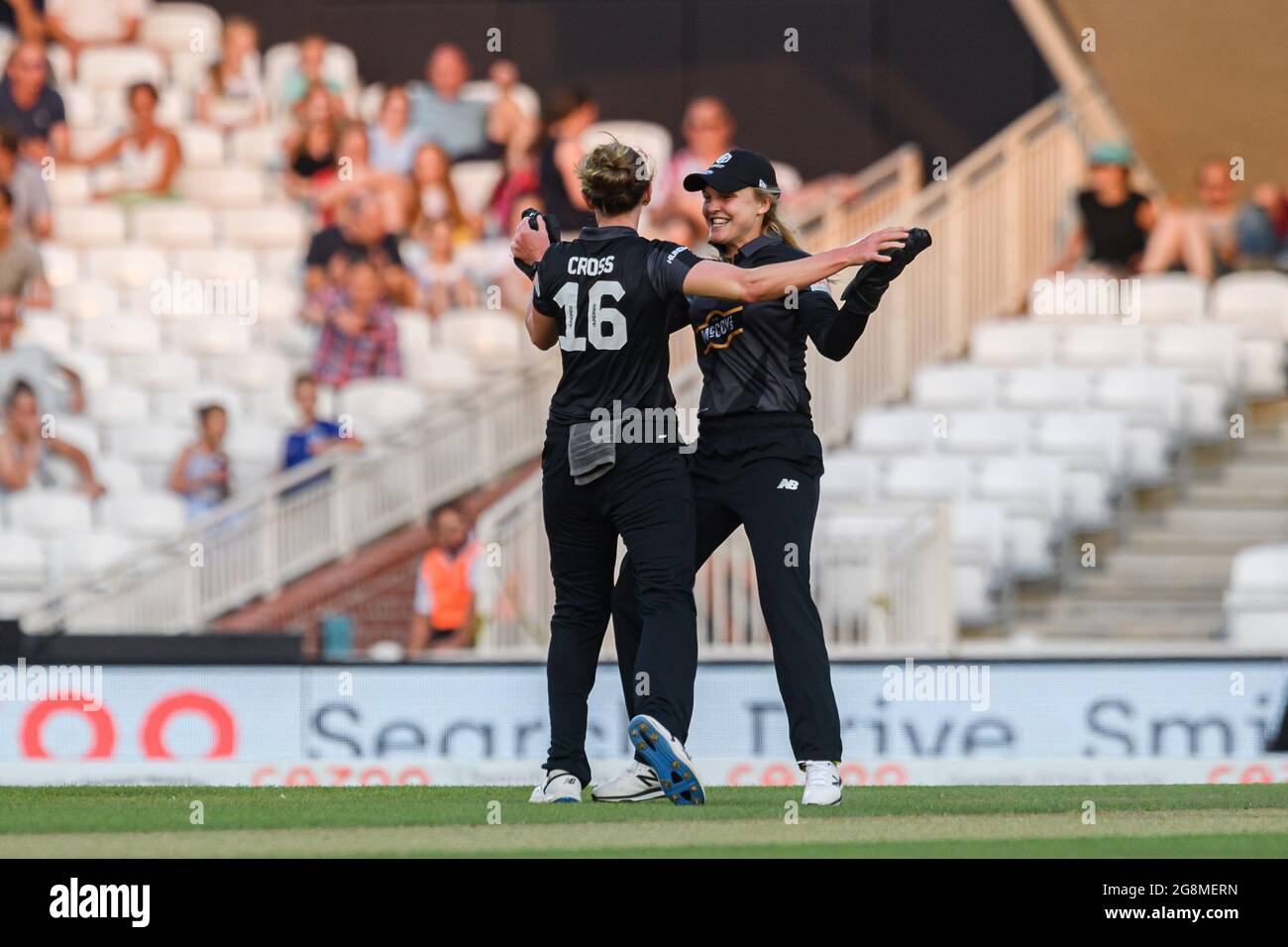 England women's cricket team hi-res stock photography and images - Alamy
