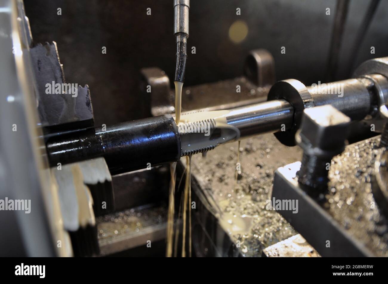 Cutting fluid lubricant hi-res stock photography and images - Alamy