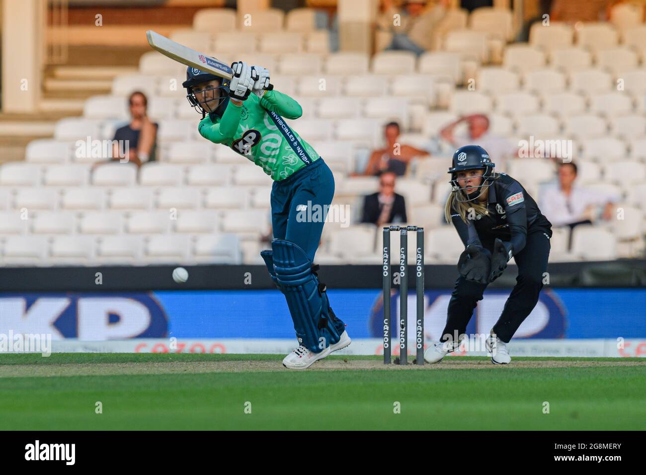 Georgia london lightning storm hi-res stock photography and images - Alamy