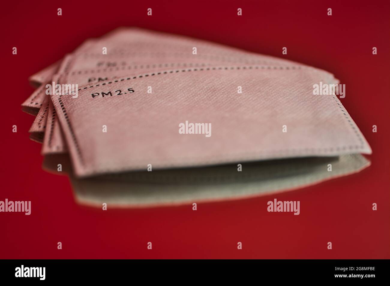 Filter paper chemistry hi-res stock photography and images - Alamy