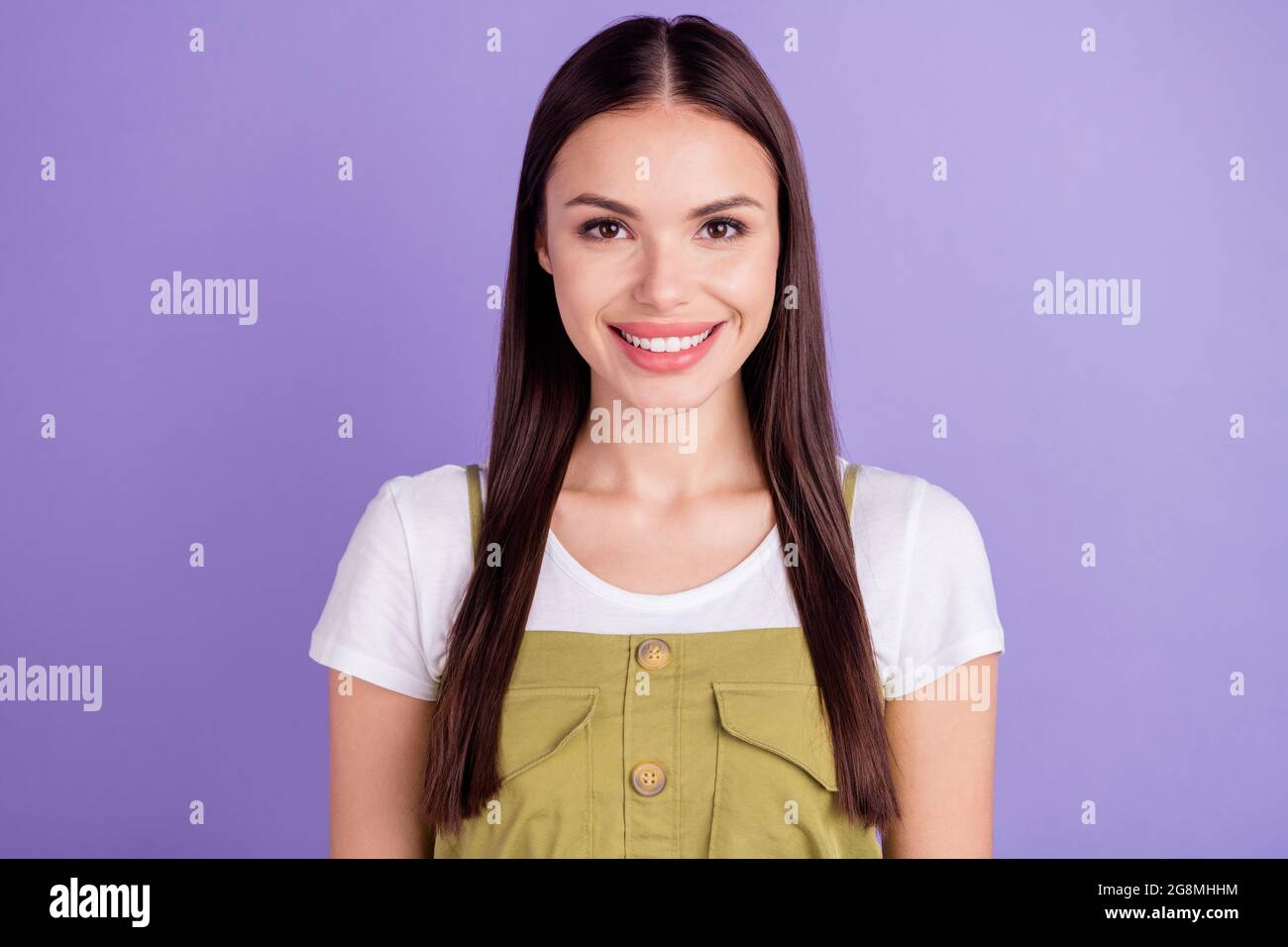 Photo of young happy pretty woman smile good mood wear casual clothes ...