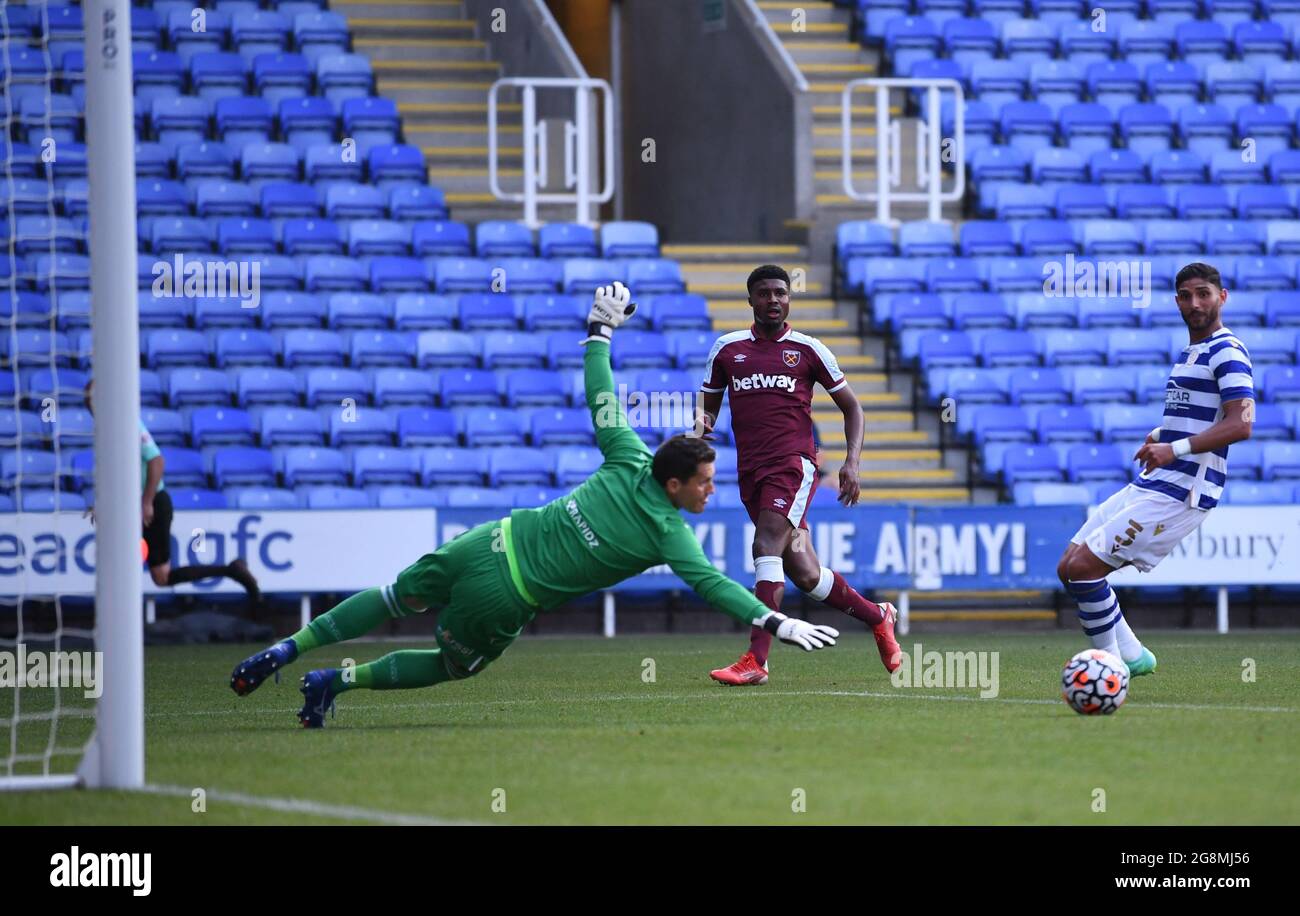 Madejski Stadium, Reading, Berkshire, UK. 21st July, 2021. Pre Season ...