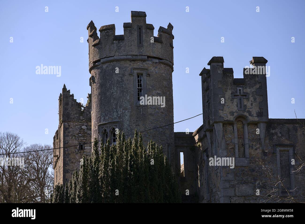 Howth castle hi-res stock photography and images - Alamy