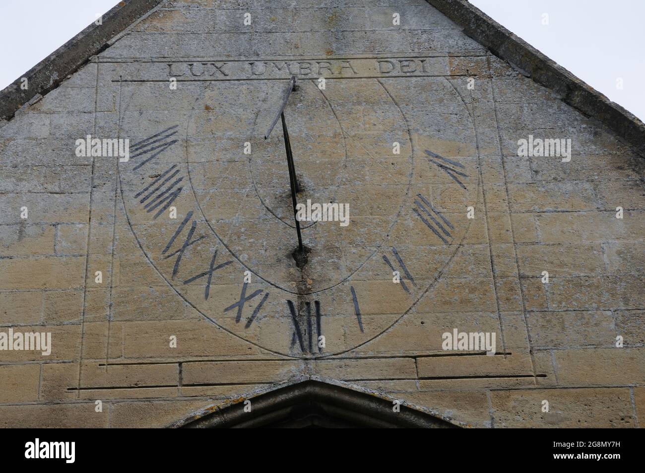 Sun Dial, St Andrew's Church, Isleham, Cambridgeshire Stock Photo - Alamy