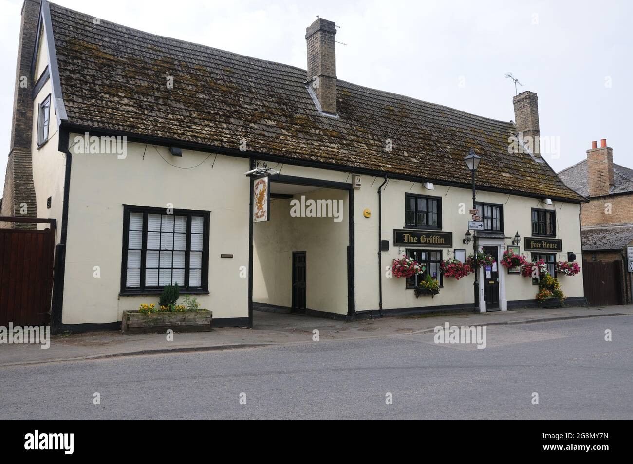 The Griffin, Isleham, Cambridgeshire Stock Photo - Alamy