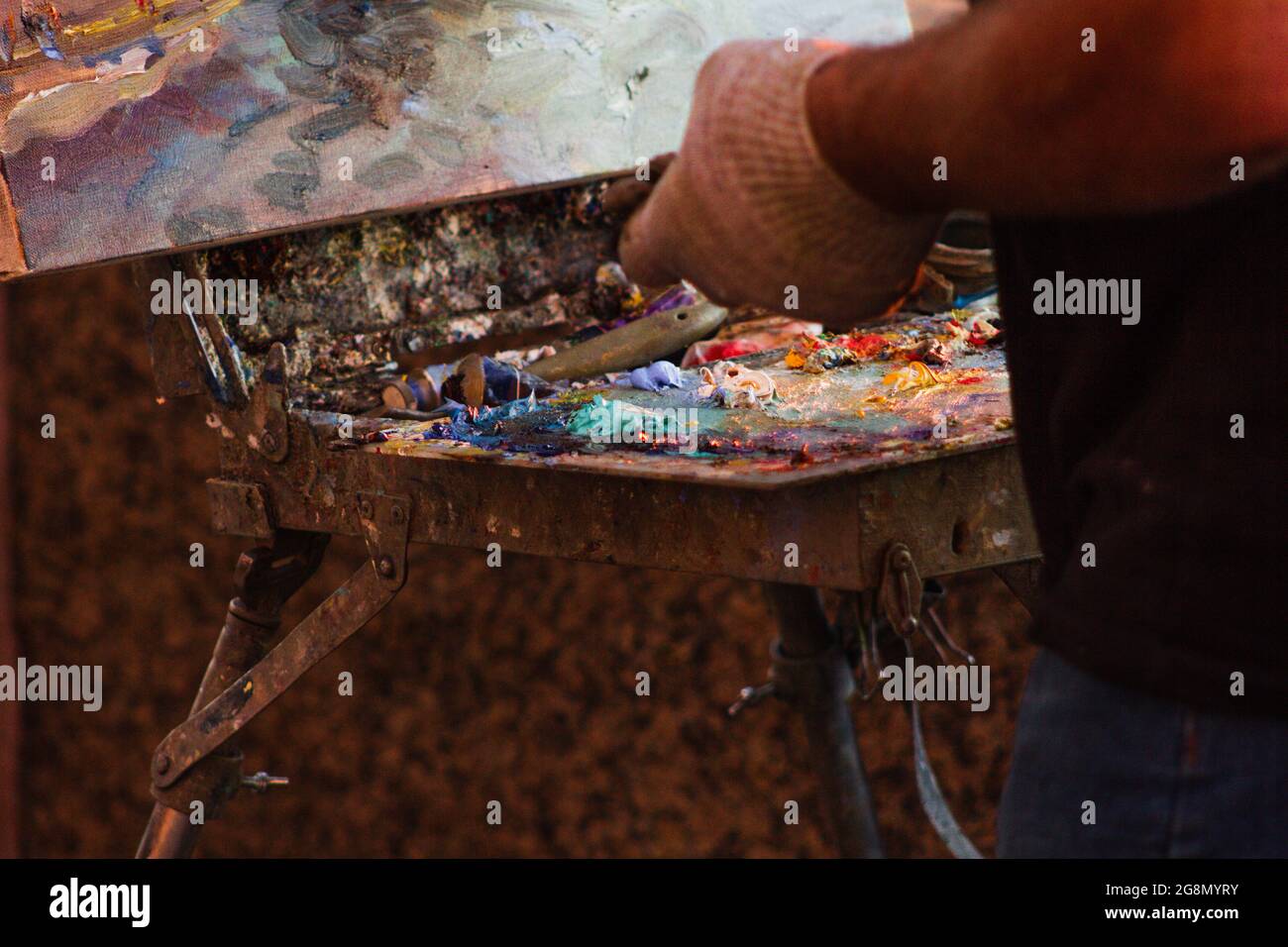 easel with oil paints artist's work colors Stock Photo - Alamy