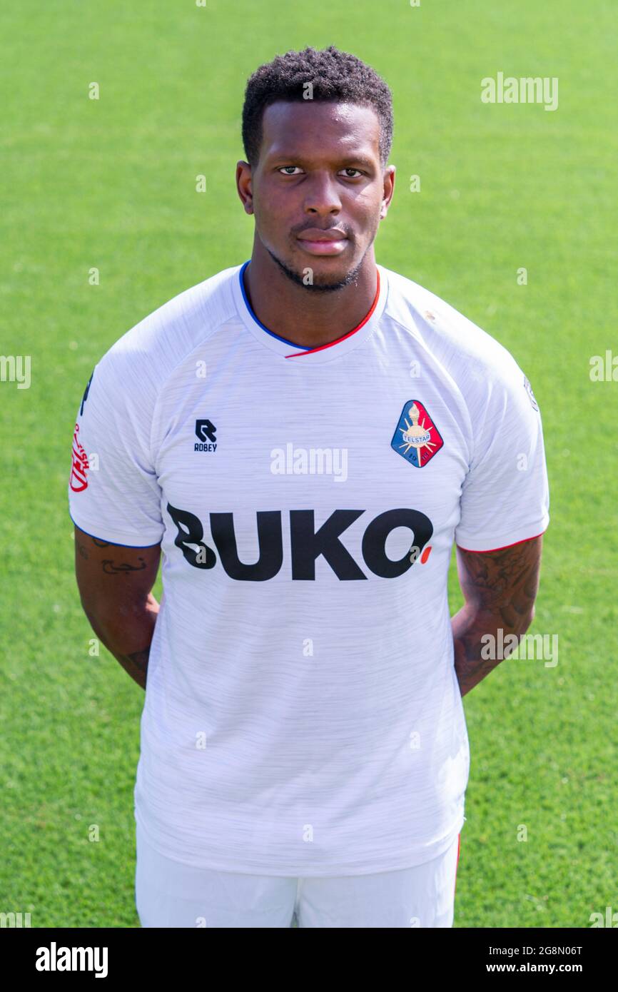 Team presentation of sc telstar hi-res stock photography and images - Alamy