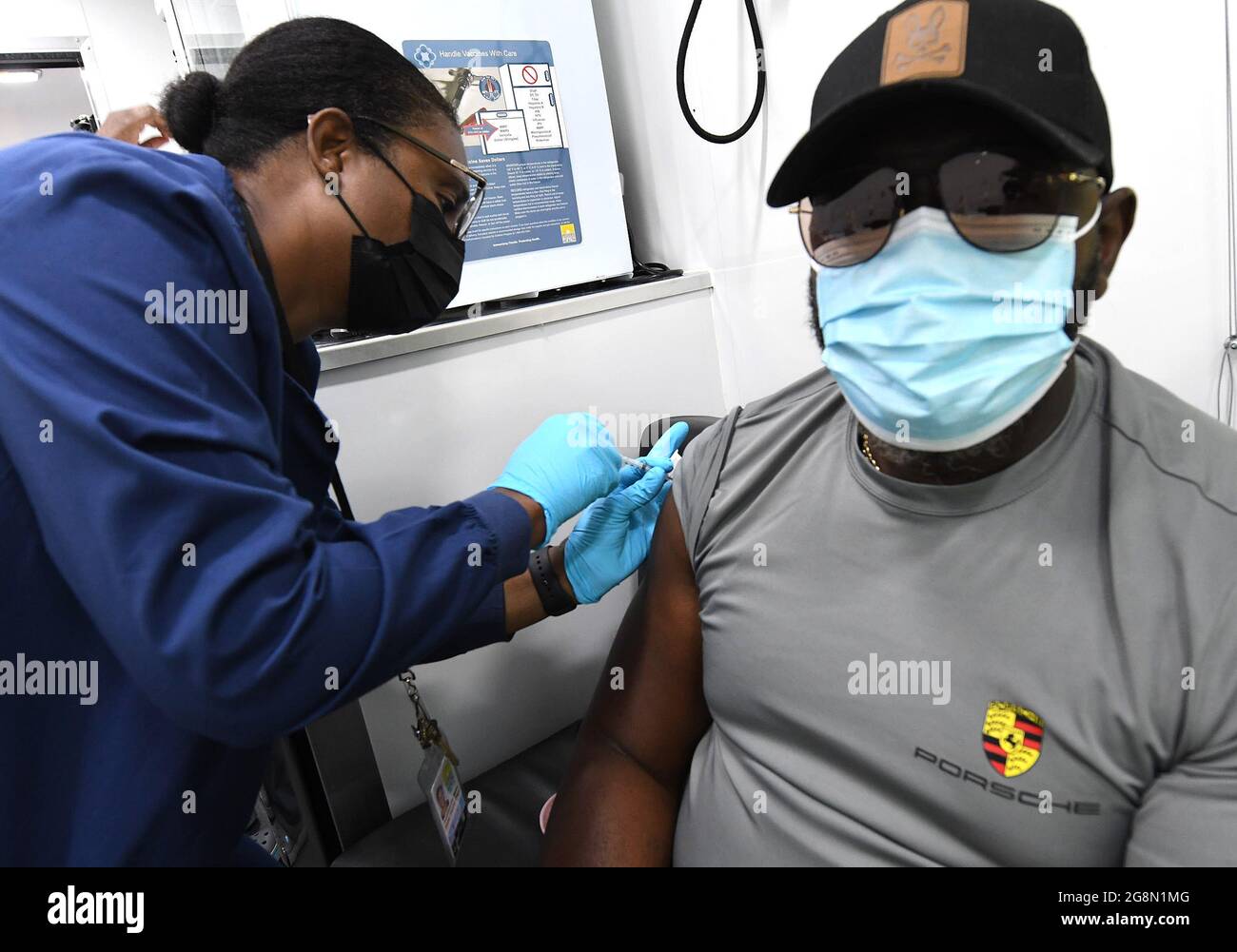 Sean roper hi-res stock photography and images - Alamy