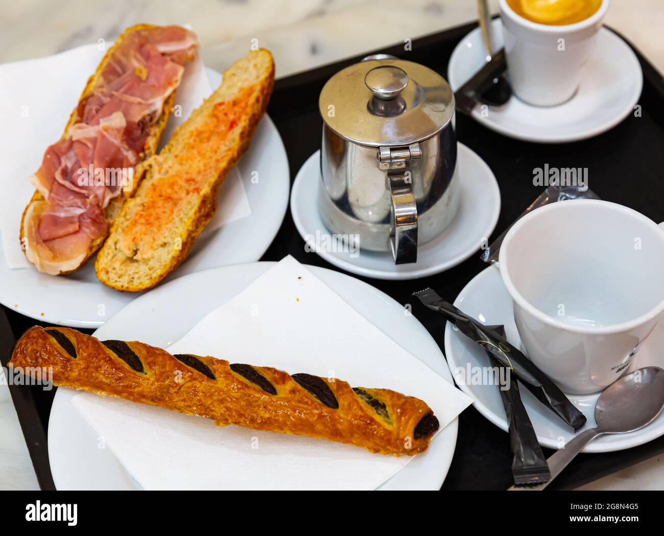 Cafe tea bacon hi-res stock photography and images - Alamy