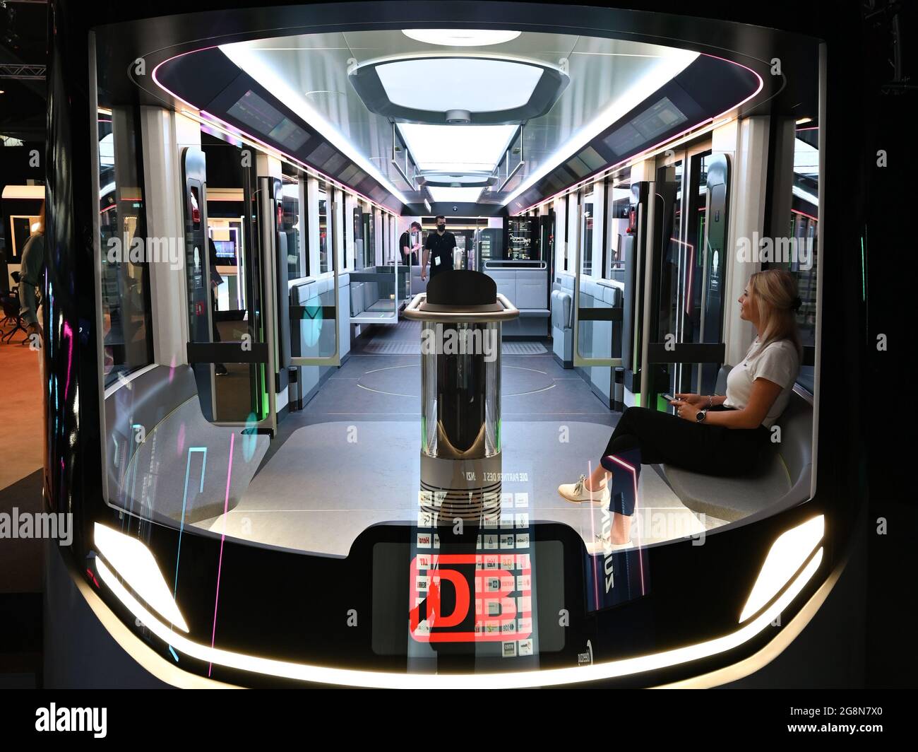 Seating create hi-res stock photography and images - Alamy