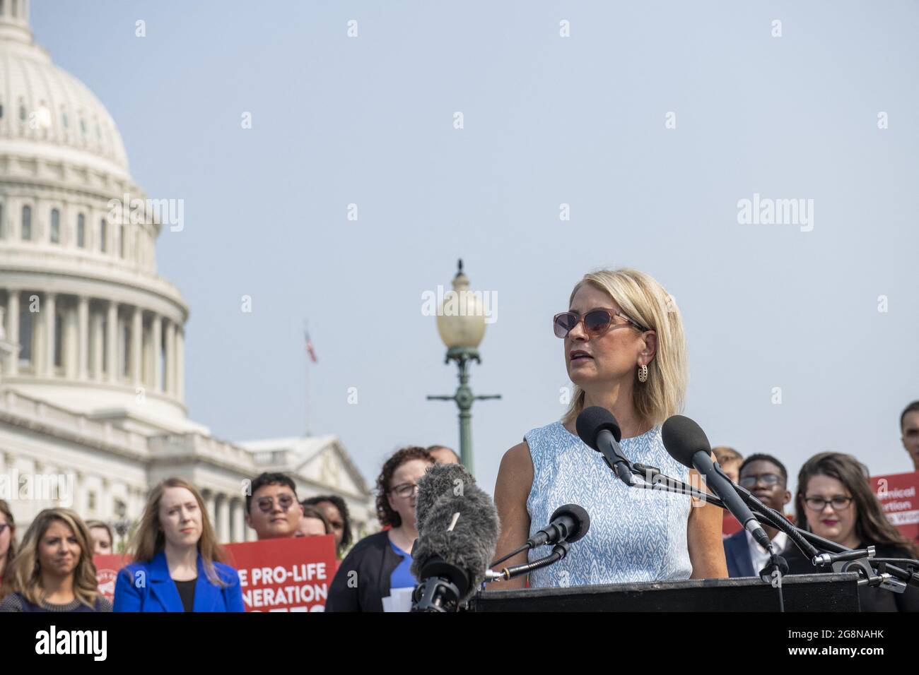 Mary e miller hi-res stock photography and images - Alamy