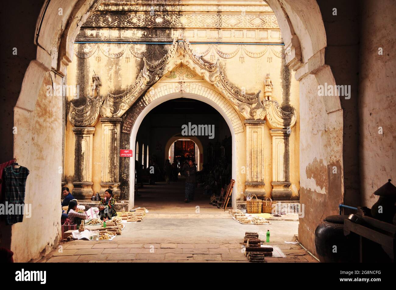 Myanmar bagan souvenirs hi-res stock photography and images - Alamy