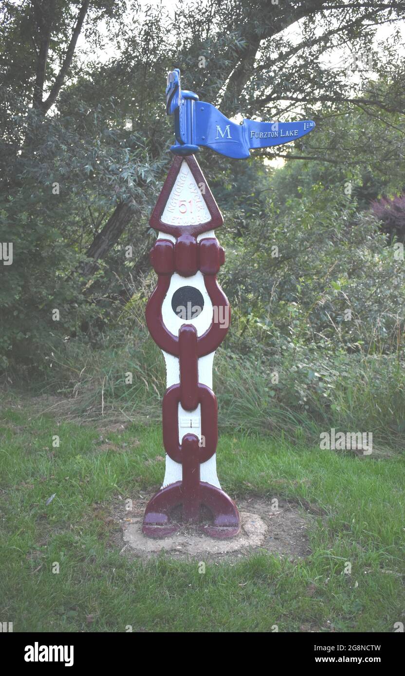 Waymarker hi-res stock photography and images - Alamy