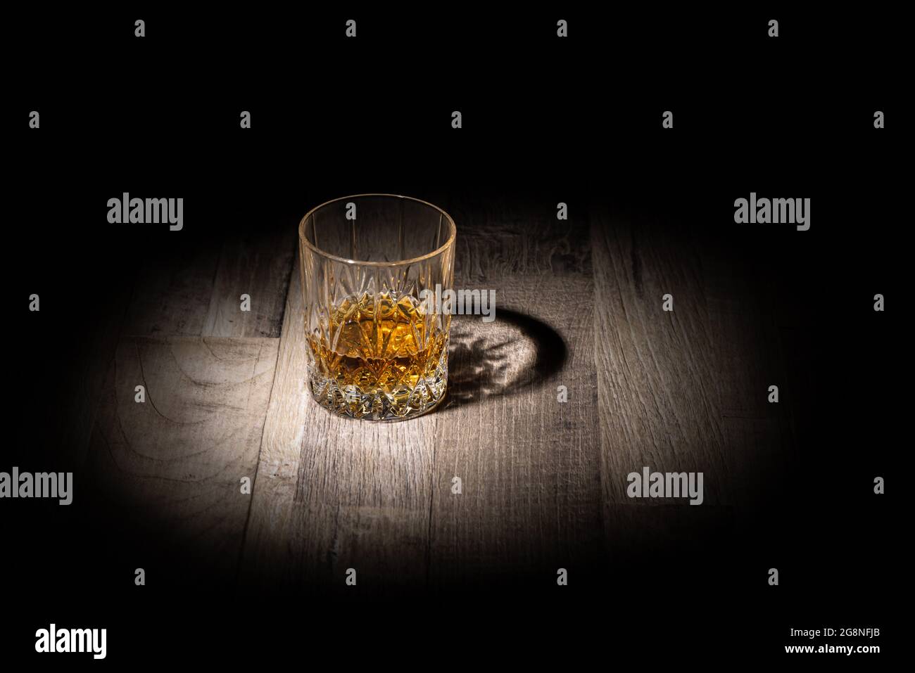 Whisky black background hi-res stock photography and images - Alamy