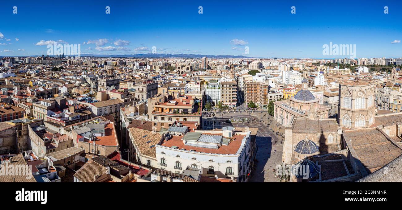 Historical view of valencia hi-res stock photography and images - Alamy
