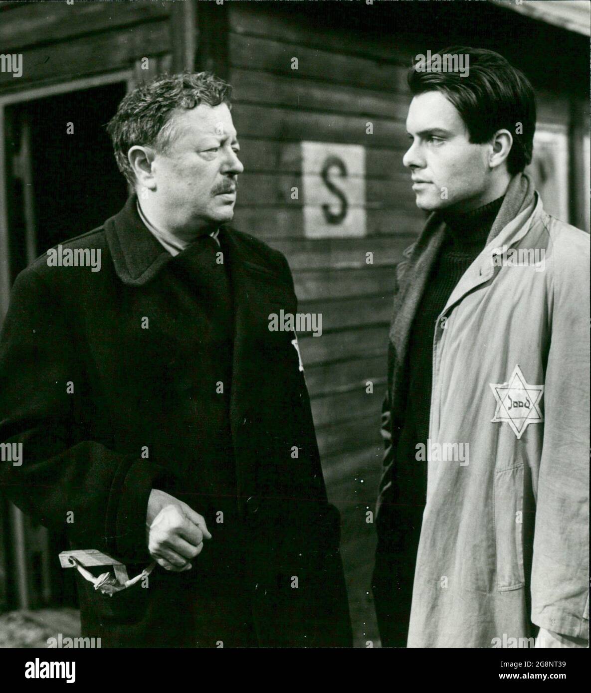 Im Konzentrationslager begegnet der wissende Alte noch einmal den ...