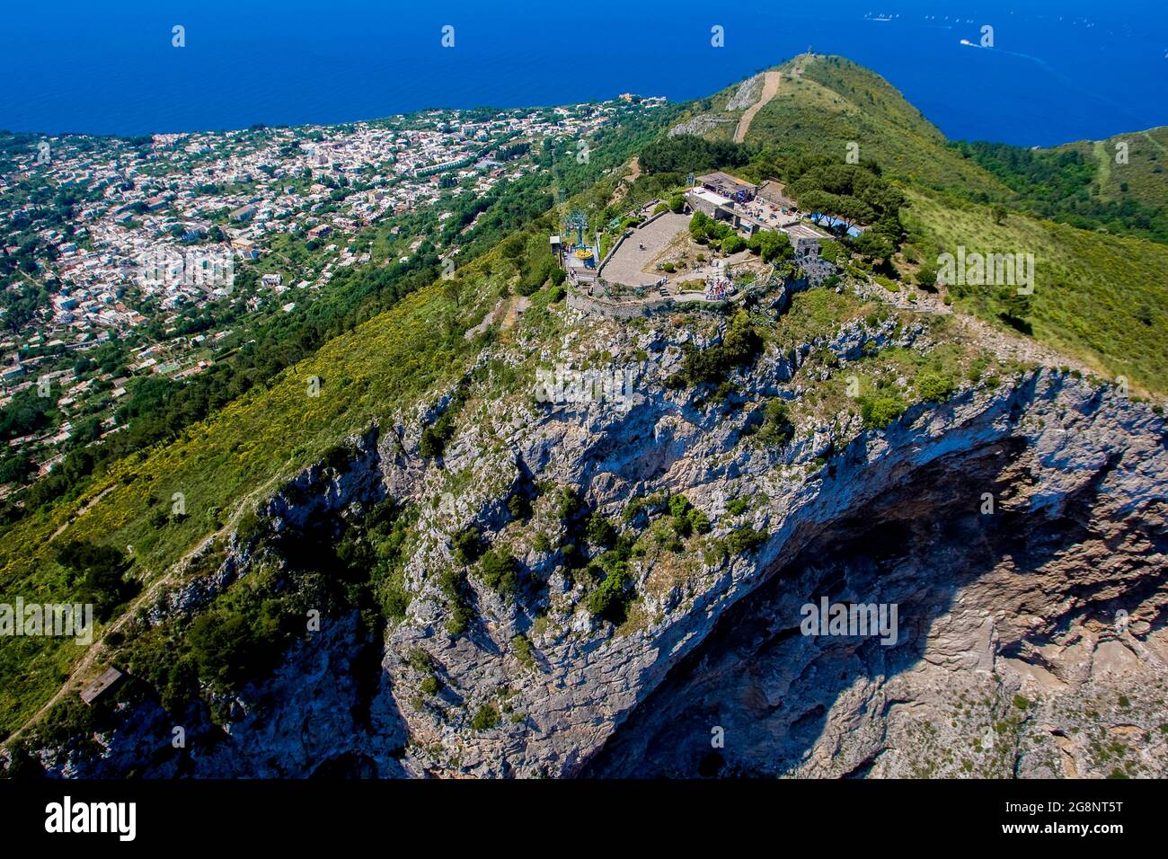 Chair lift monte solaro hi-res stock photography and images - Alamy