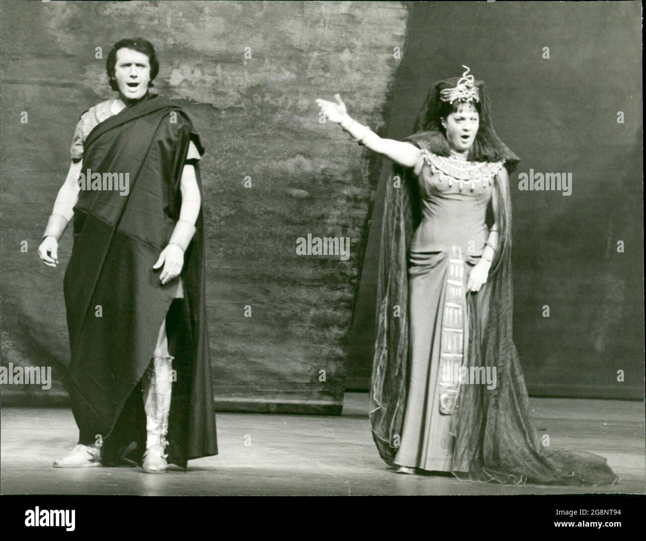 Szene aus der Oper "Aida" von Giuseppe Verdi mit der italienischen ...