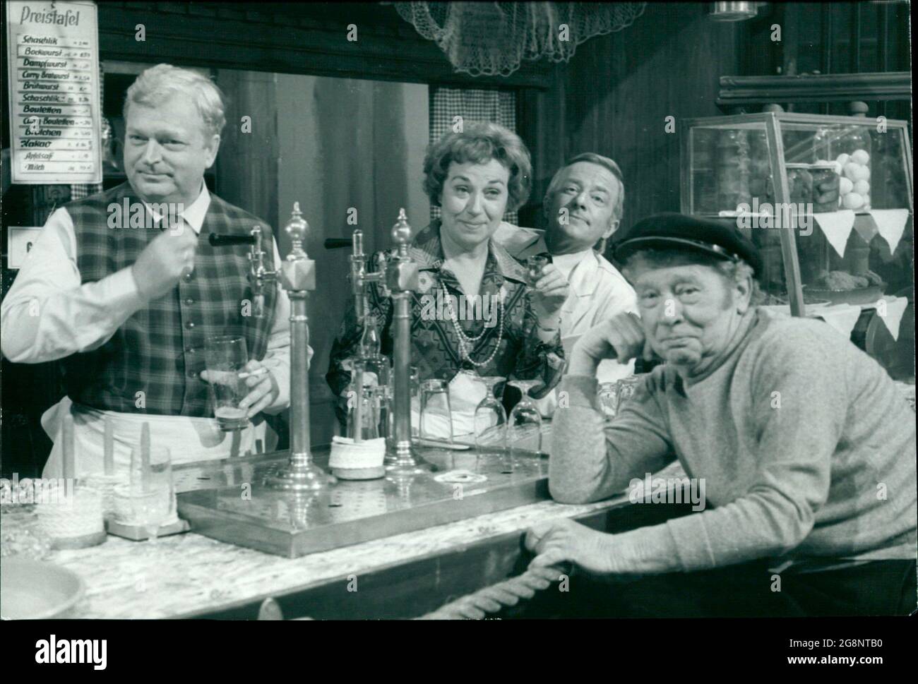 Szenenfoto zur Fernsehserie "Haifischbar": Stimmung in der Haifischbar ...