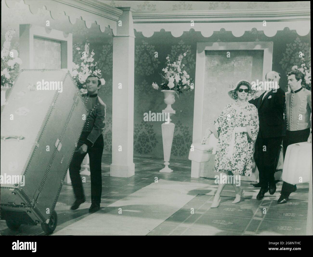 Filmdiva hi-res stock photography and images - Alamy