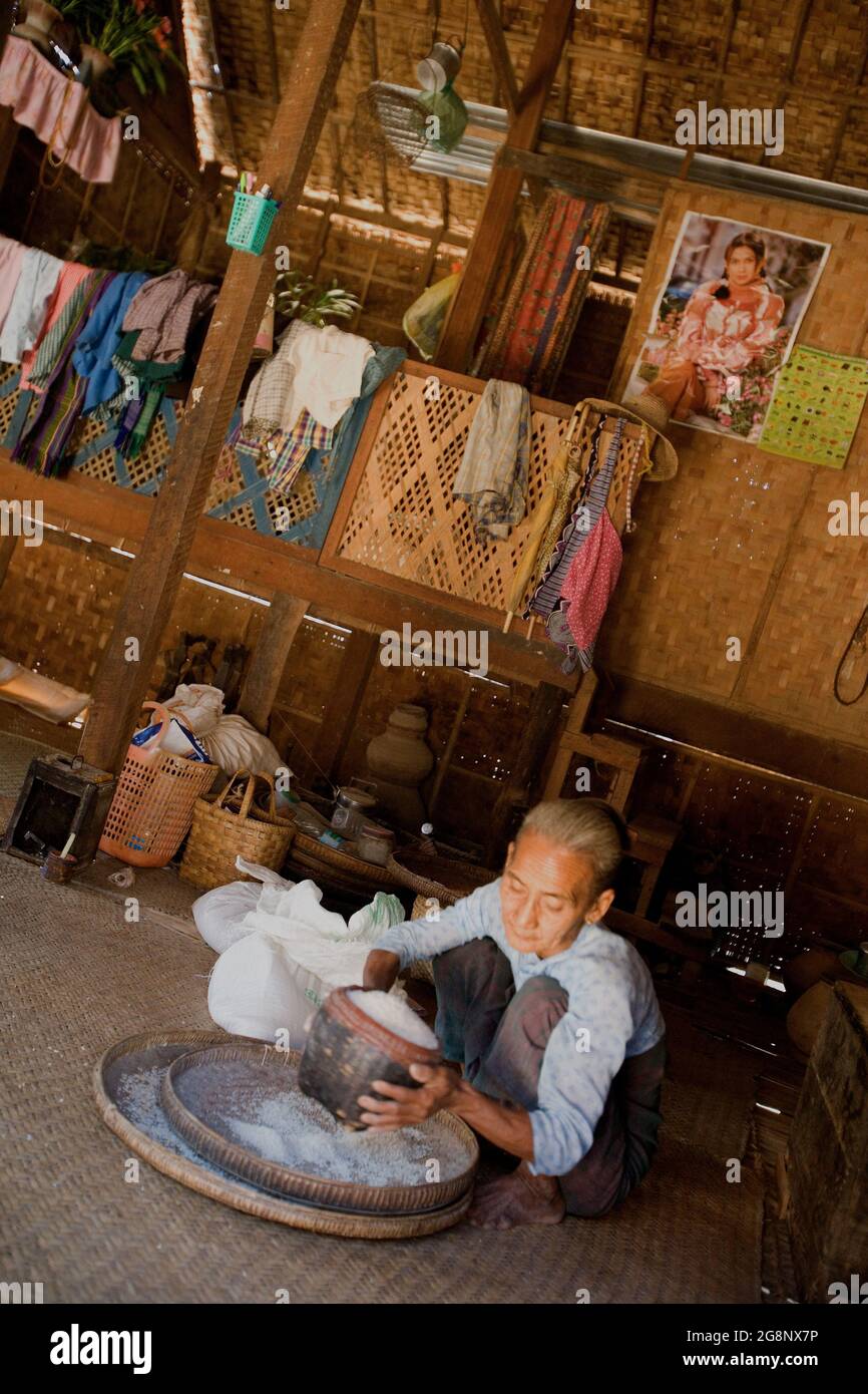 Local people of Phwaso Village, Bagan, Myanmar, Burma, Southeast Asia ...